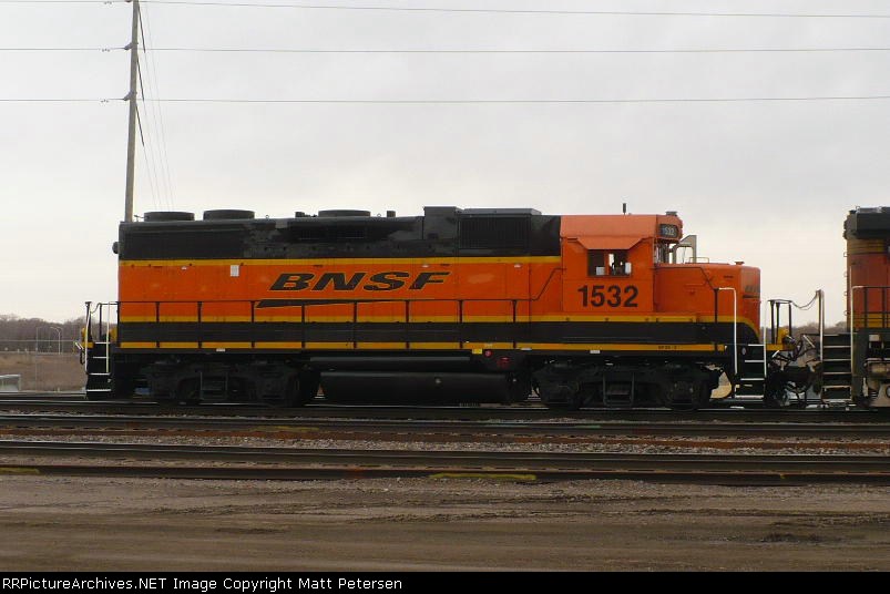 BNSF 1532